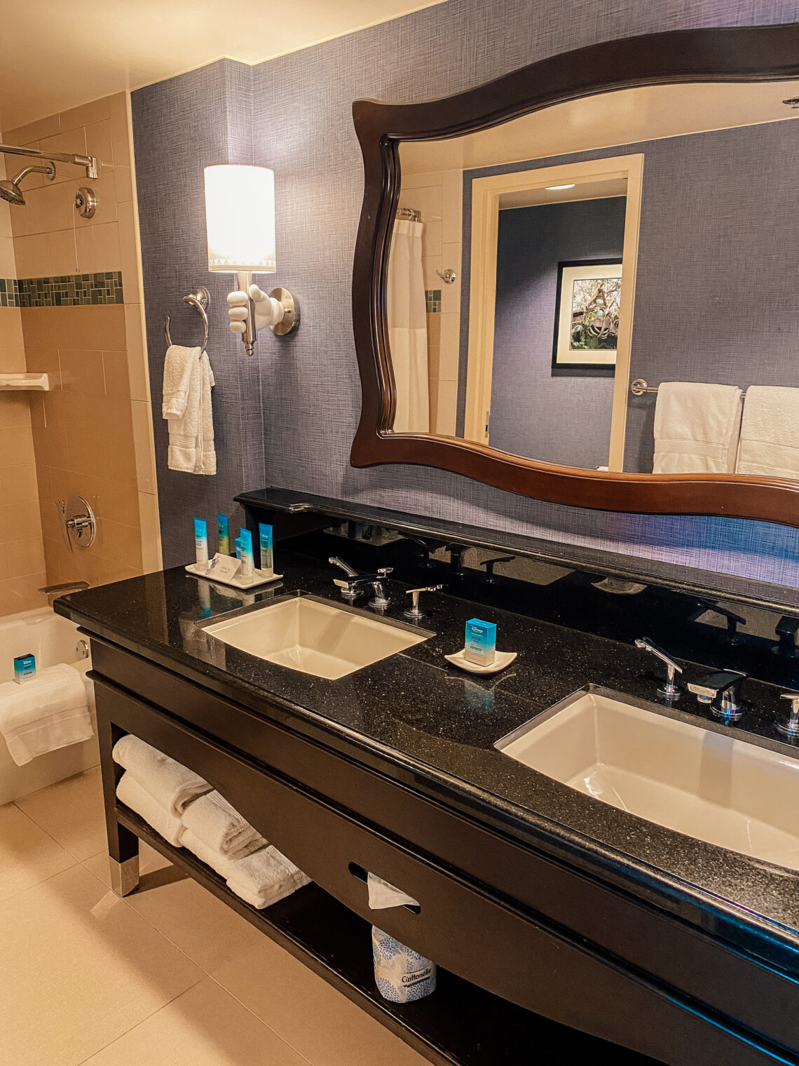 Disneyland Hotel review with Early Entry tips and Club Level details ...
